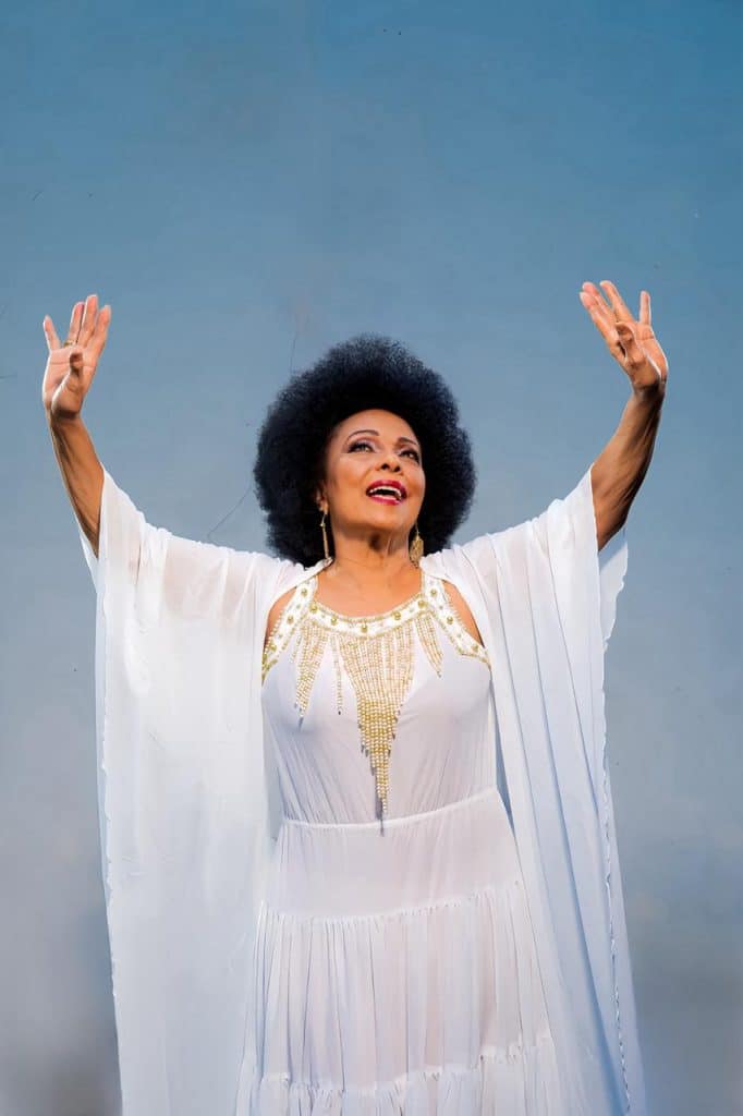 Eliana Pittman estreia seu novo show 50 Anos de Carimbó - Revista Prosa ...