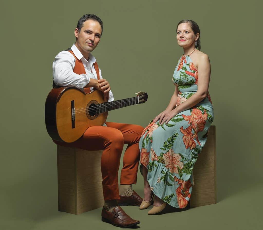 Andiara Mumbach e Marcel Estivalet lançam seu primeiro álbum 'Poesia ...