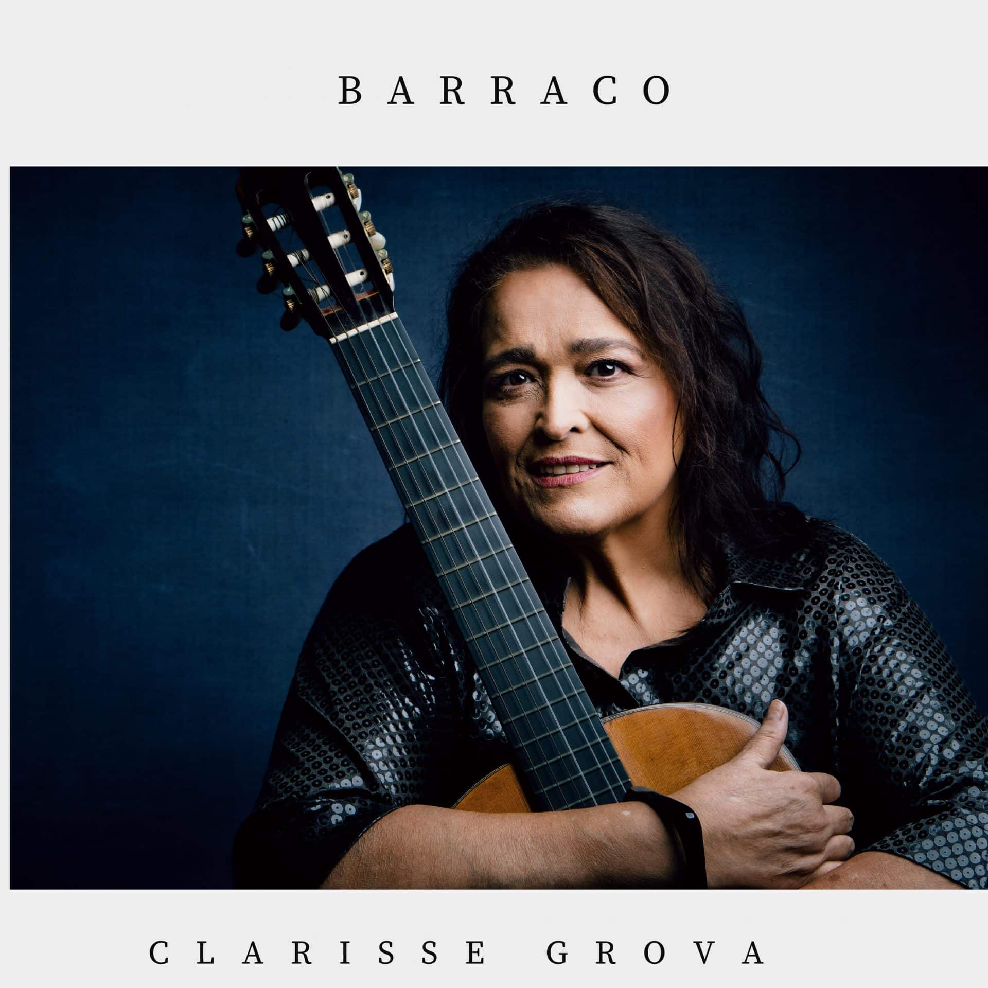 Clarisse Grova lança single 'Barraco', sua parceria com Léo Nogueira ...