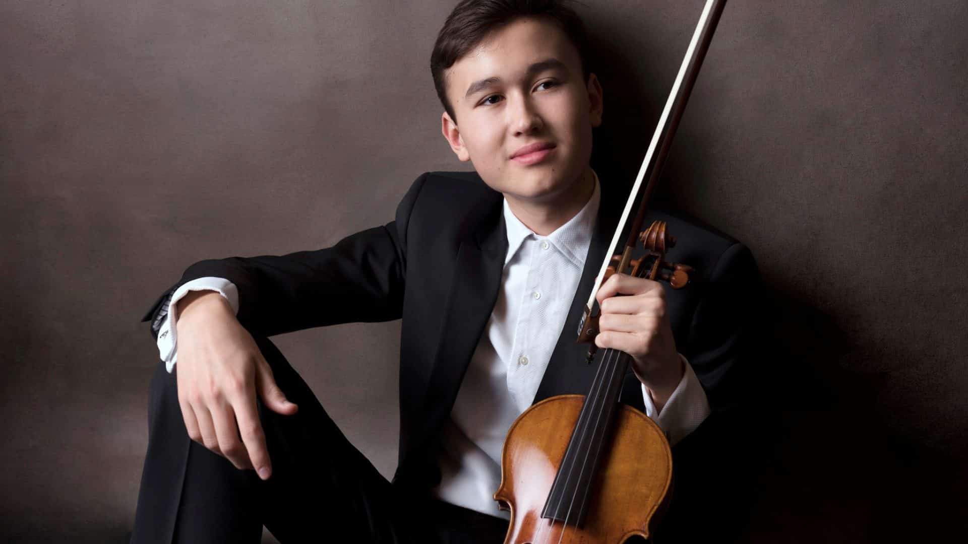 Osesp com Thierry Fischer e violinista Daniel Lozakovich na Sala São ...