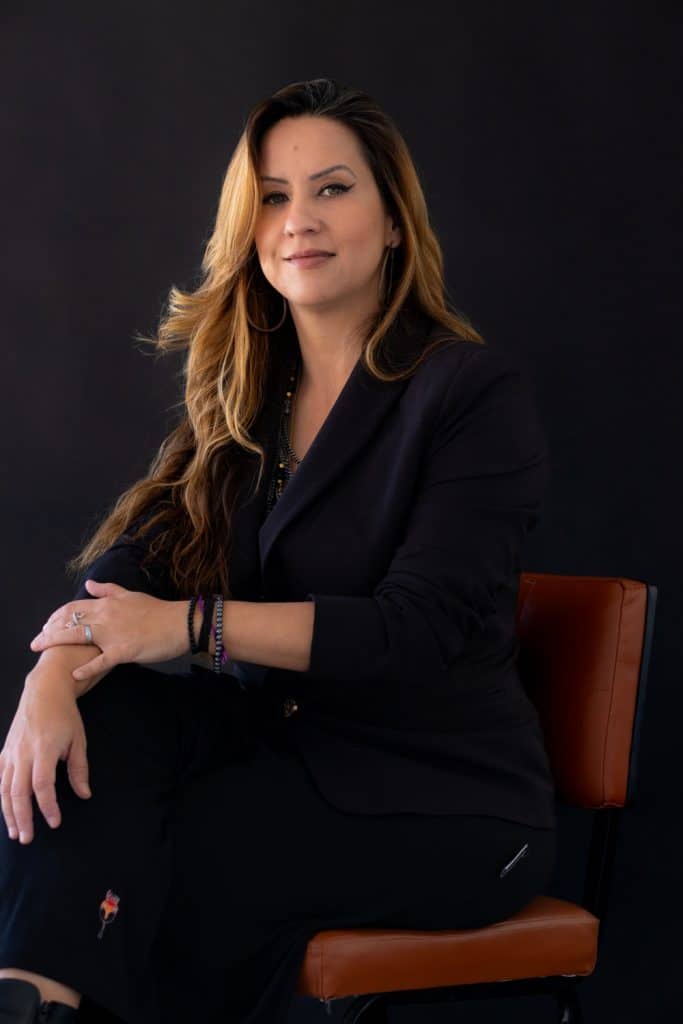 Estrela Ruiz Leminski lança seu primeiro romance 'Quando a Inocência ...