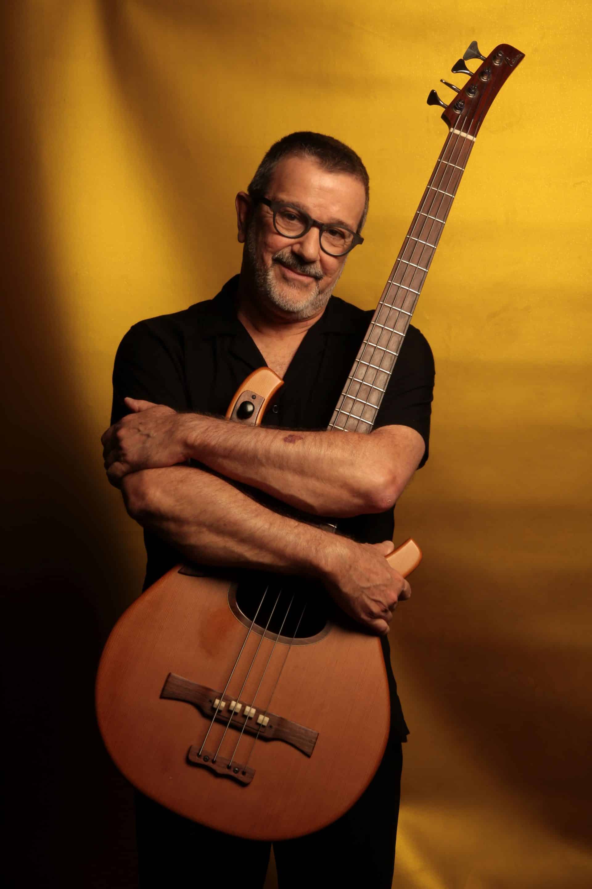 Rodolfo Stroeter lança álbum 'Madurô' - Revista Prosa Verso e Arte