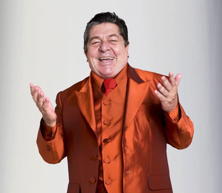 Espetáculo "Chatô e os Diários Associados – 100 Anos de Paixão" estreia ...