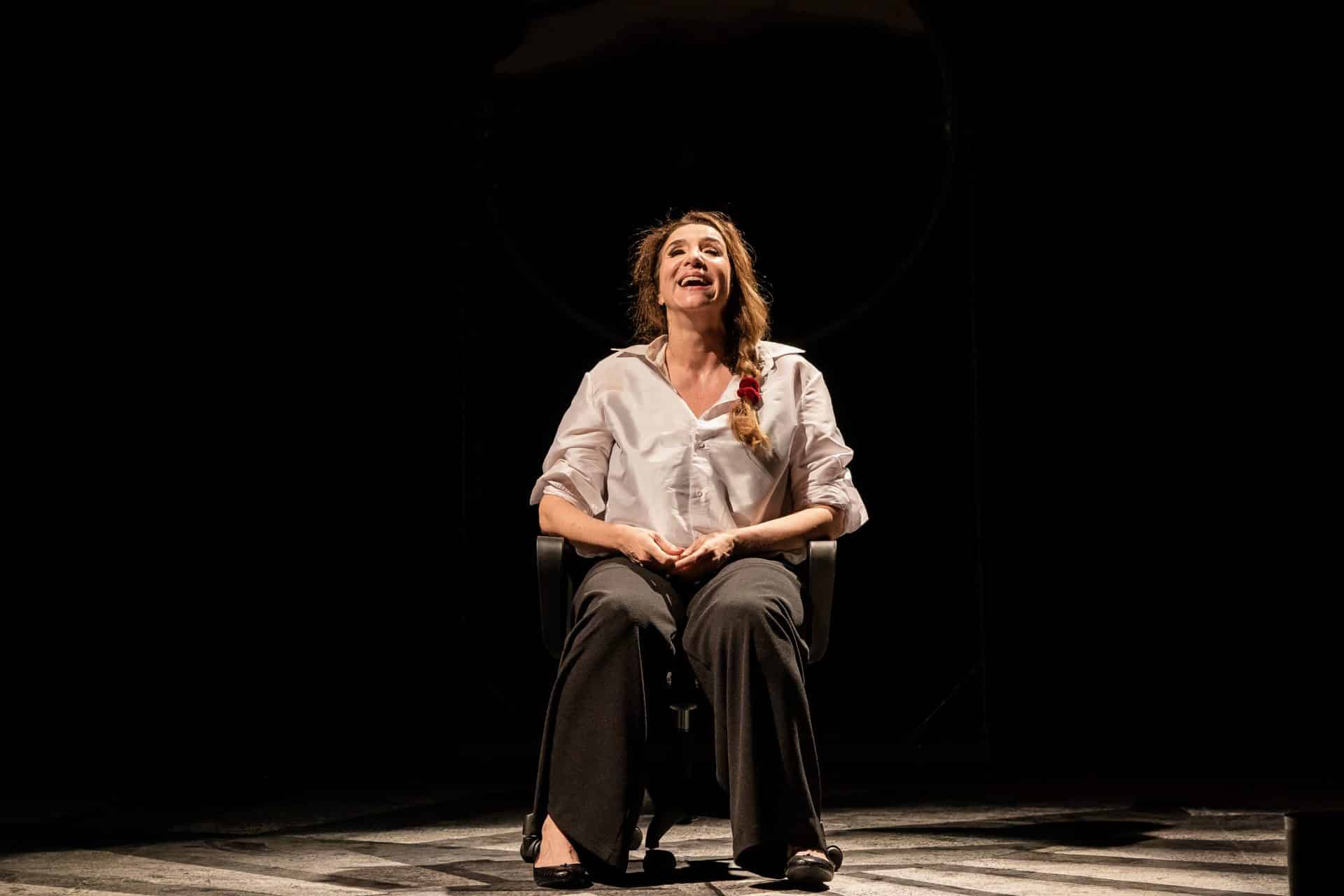 Espetáculo 'Bárbara' com Marisa Orth estreia curta temporada no Teatro ...