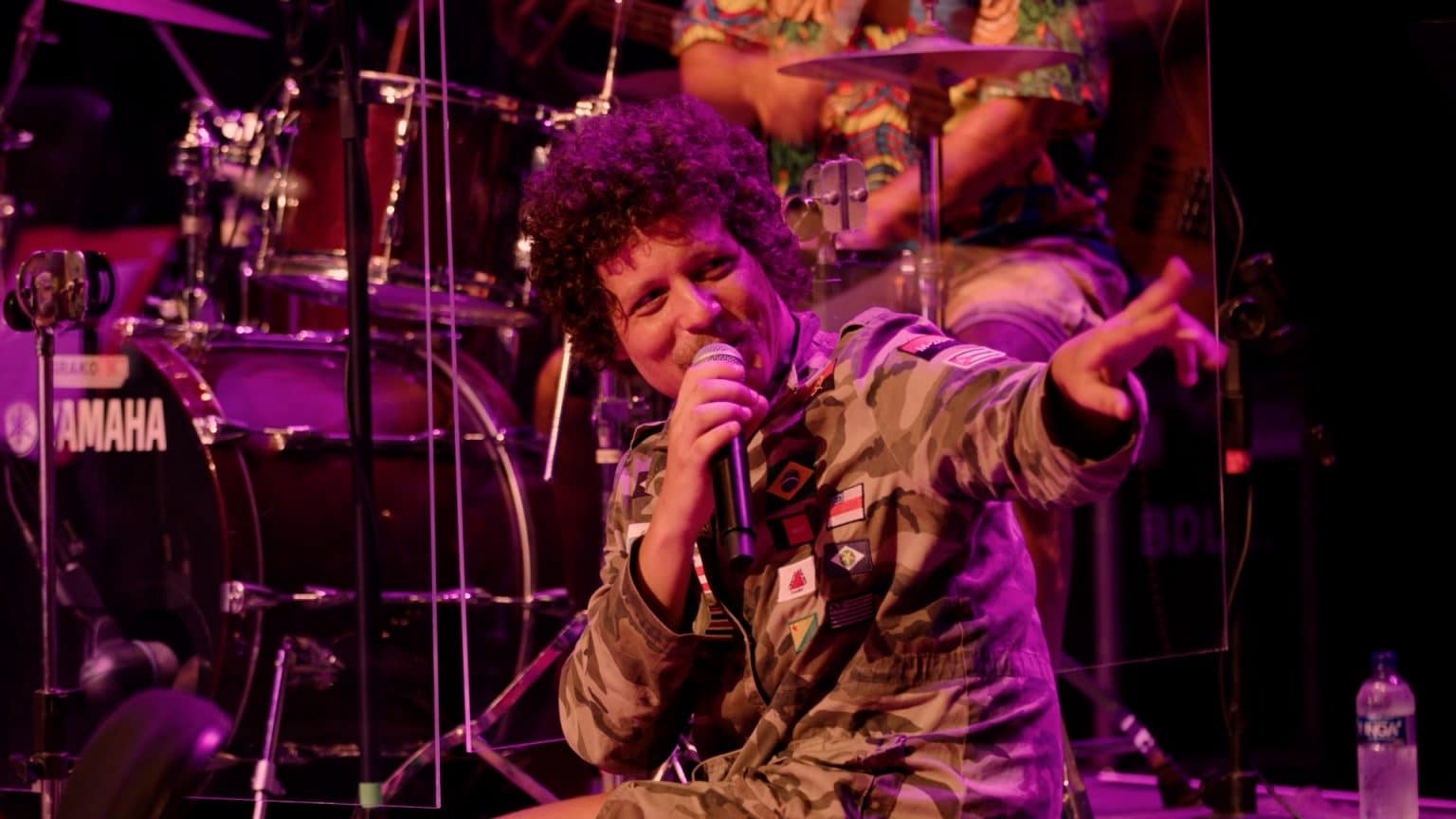Chico Chico lança single e clipe da canção 'Menino Bonito', de Rita Lee